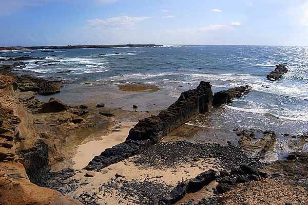 05 Dique sobresaliendo en una rasa marina - Museos de Tenerife - Museo ...