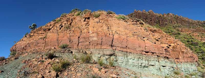 09 Ignimbritas con alteración hidrotermal. Tirma, Gran Canaria - Museos ...