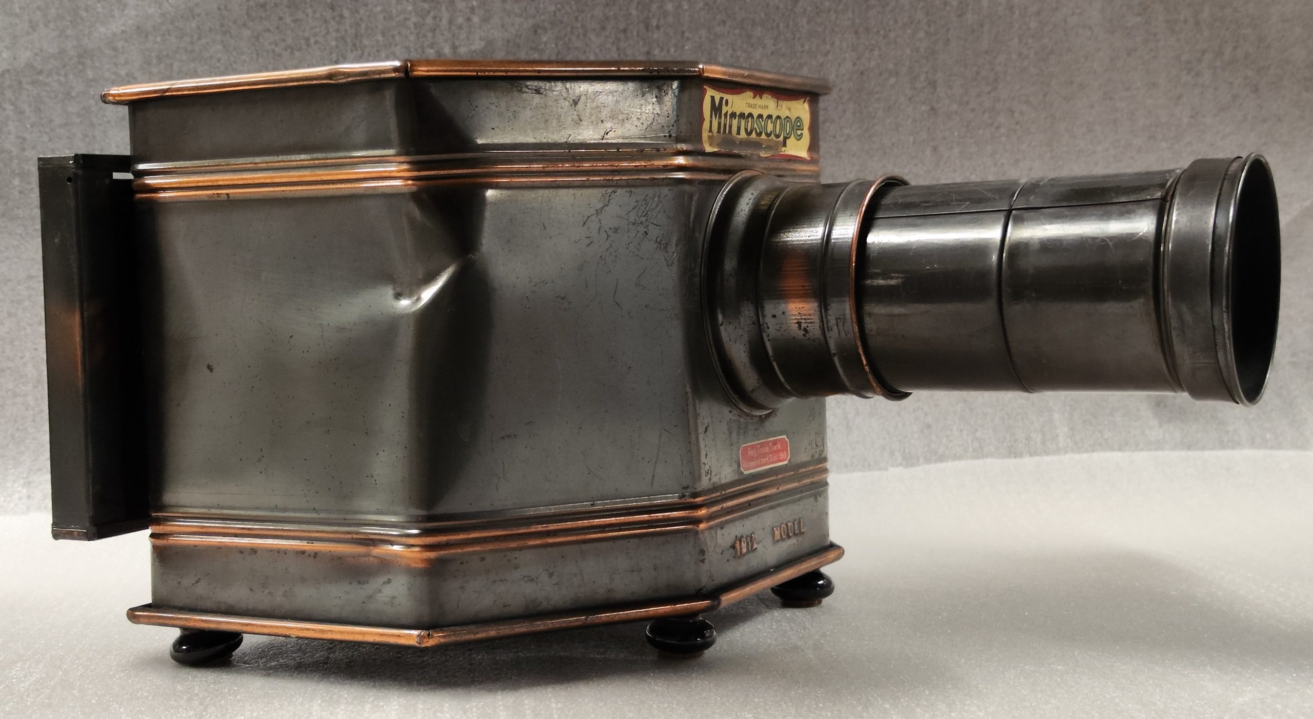 Registro de salida: «Mirroscope» - Museos de Tenerife